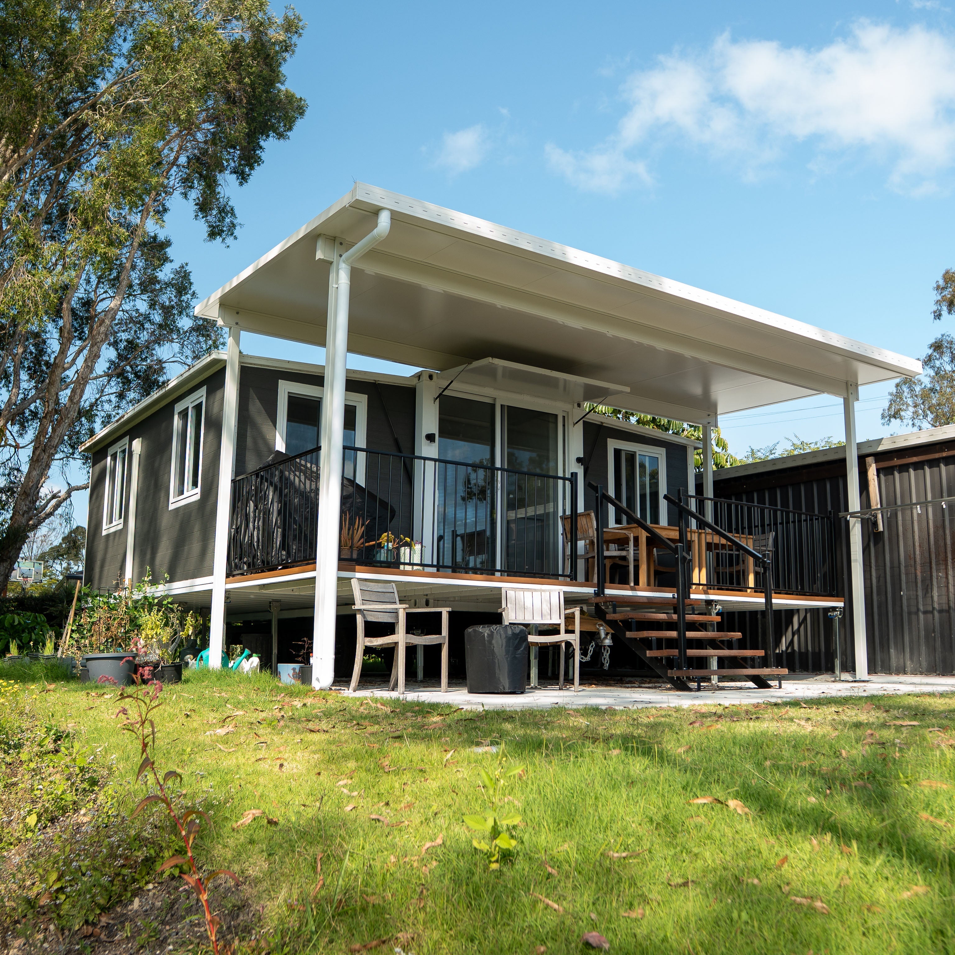 Expandable Tiny Homes, Portable Buildings & Pods | CabinTech