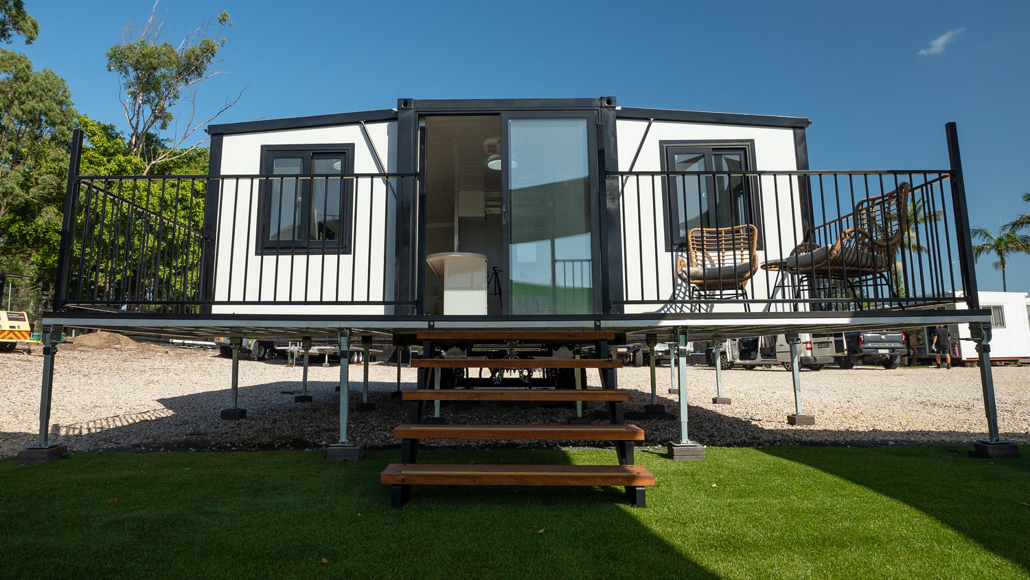 The 30ft | Double Expand | Mobile Tiny Home – CabinTech