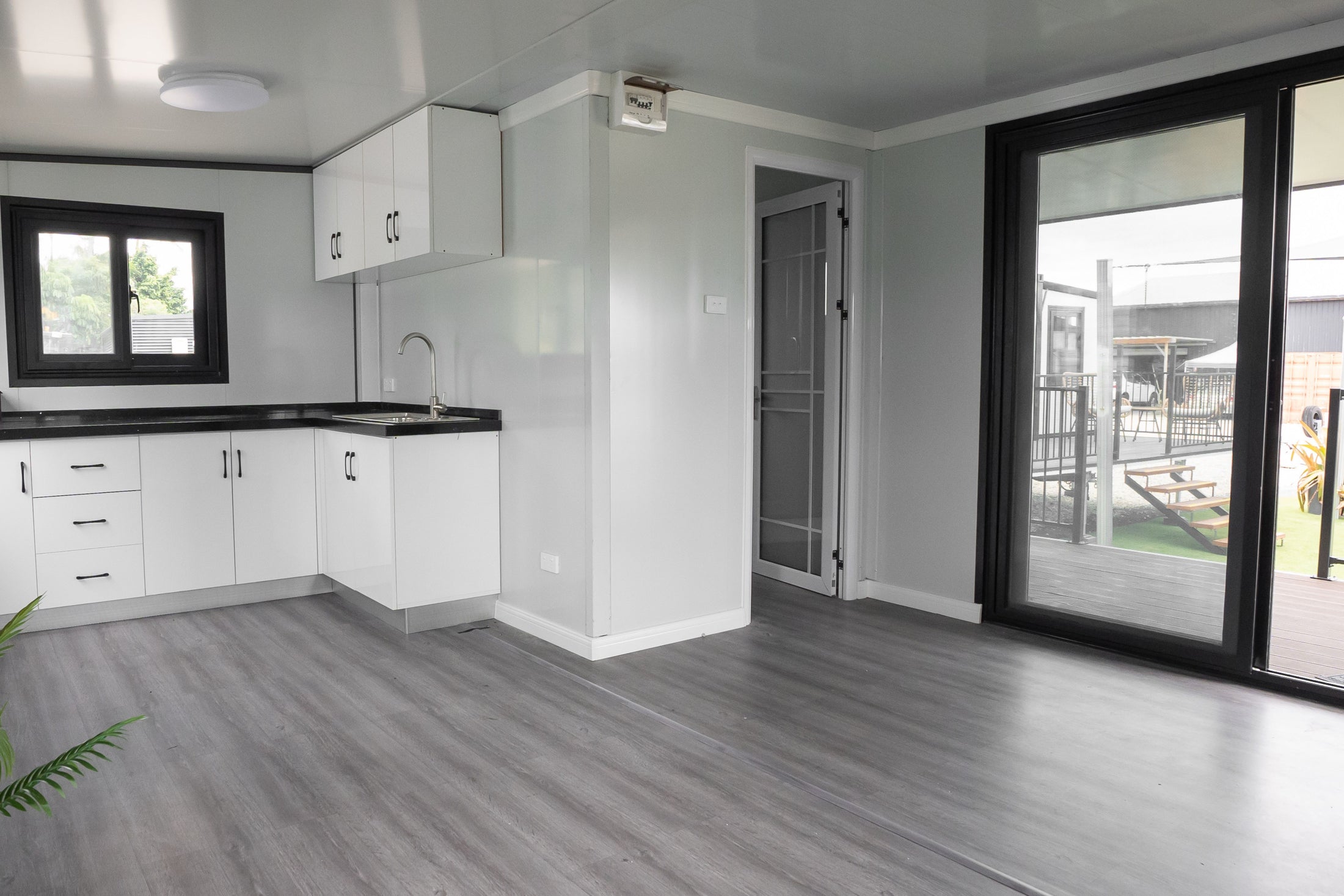 The Queenslander | Mobile Tiny Home – CabinTech